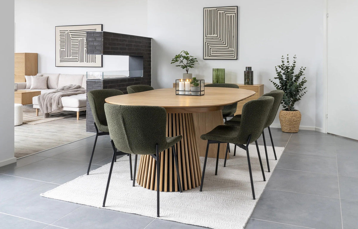 Runt Matbord med Iläggsskiva – Möbelhuset